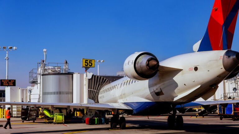 Delta Airlines Hubs: Guide to Delta's Major Airport Terminals